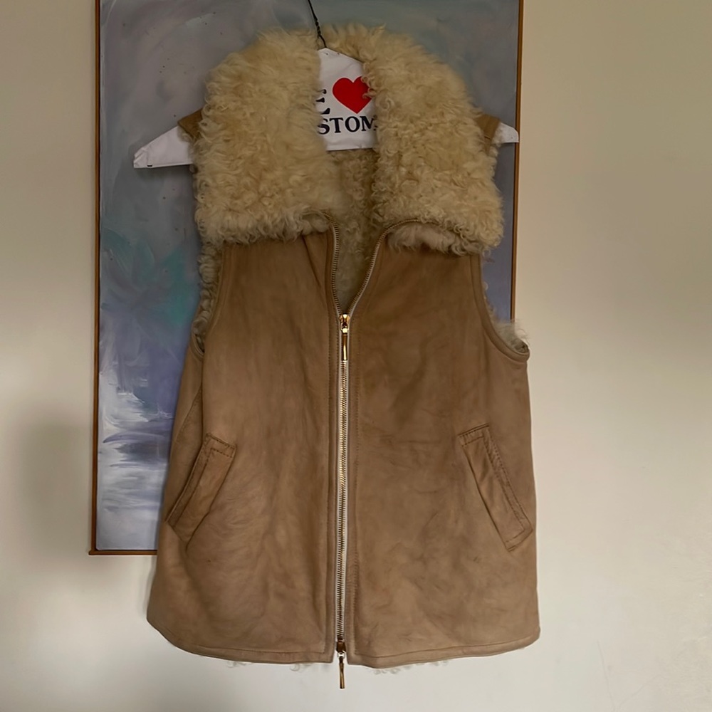 Anne Dee Goldin Himalayan Shearling Camel Colored Ves… - Gem